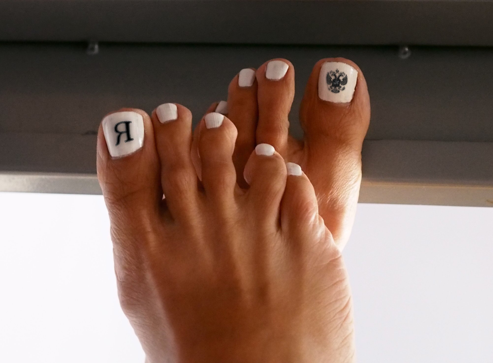 10 Must Have Professional Pedicure Tools And Supplies
